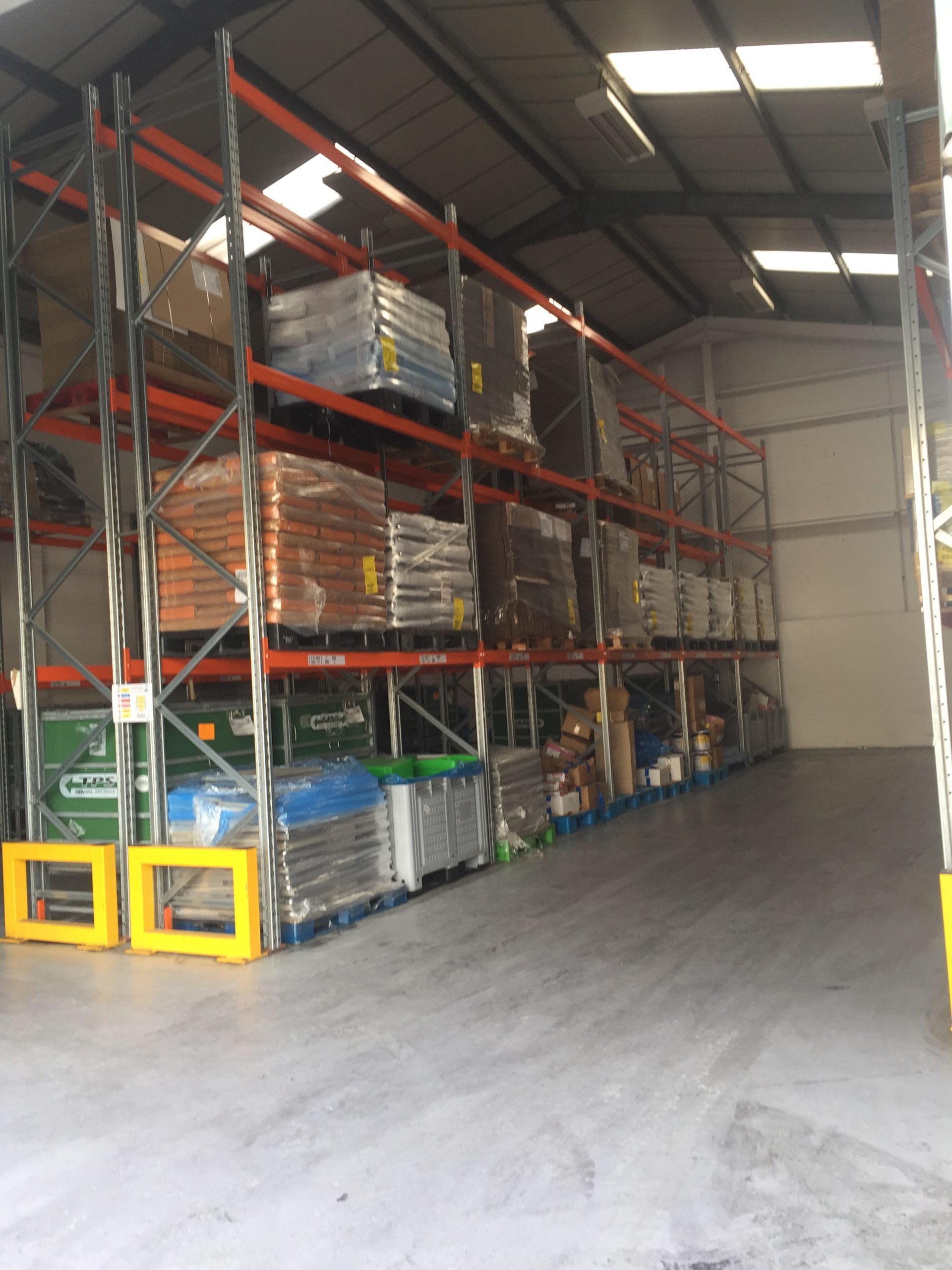 Wide Aisle Pallet Racking | Storage Solutions | Redirack